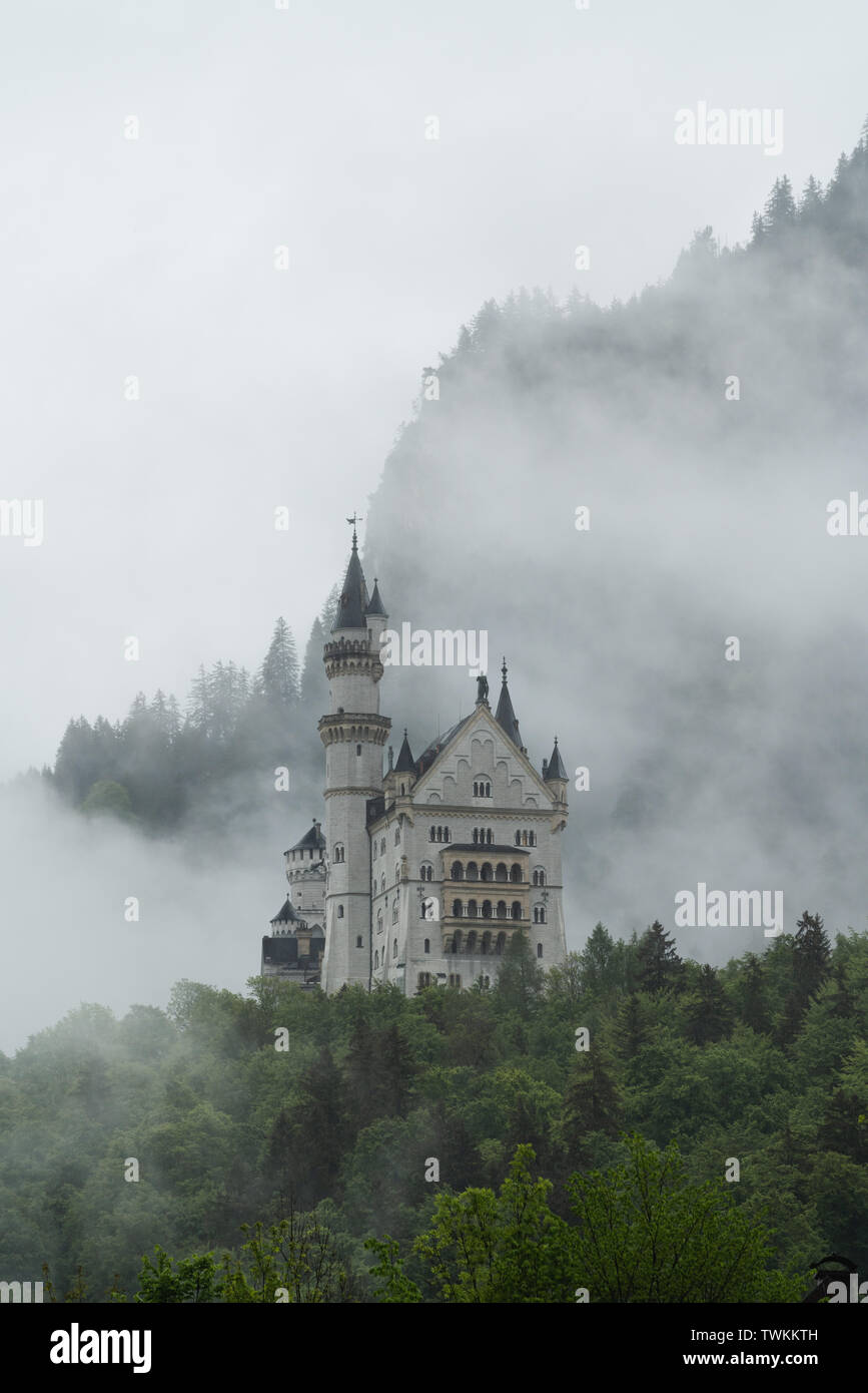 Germany the famous neuschwanstein castle hi-res stock photography and ...