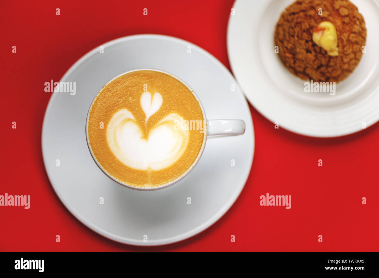 Coffee cup and apple on hi-res stock photography and images - Alamy