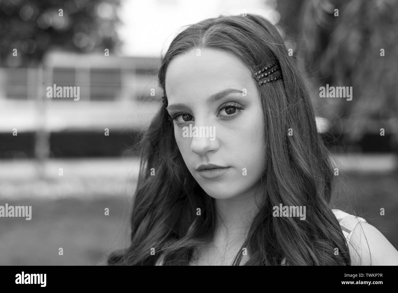 Teen modeling hi-res stock photography and images - Alamy