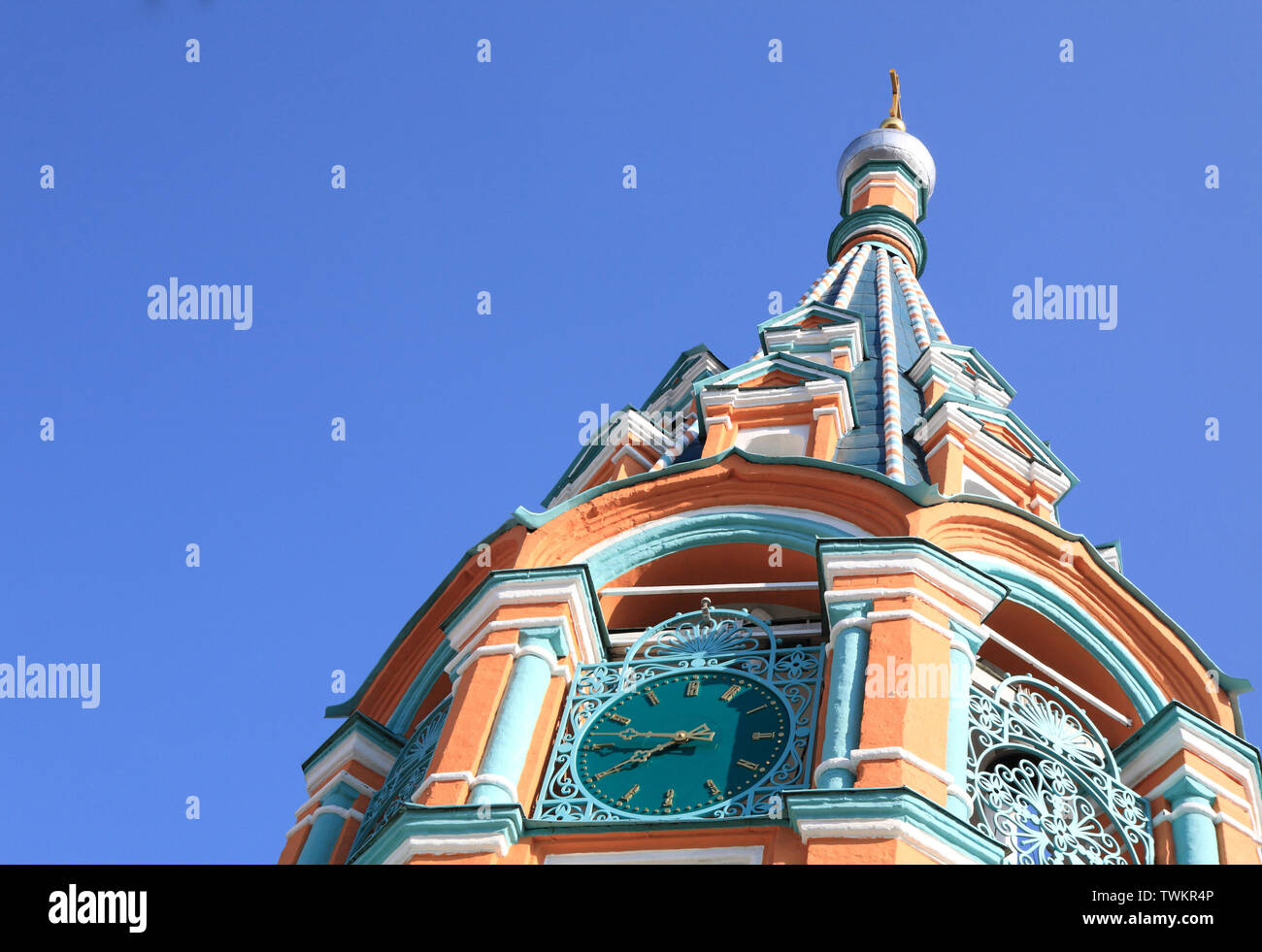 church in the daytime Stock Photo - Alamy