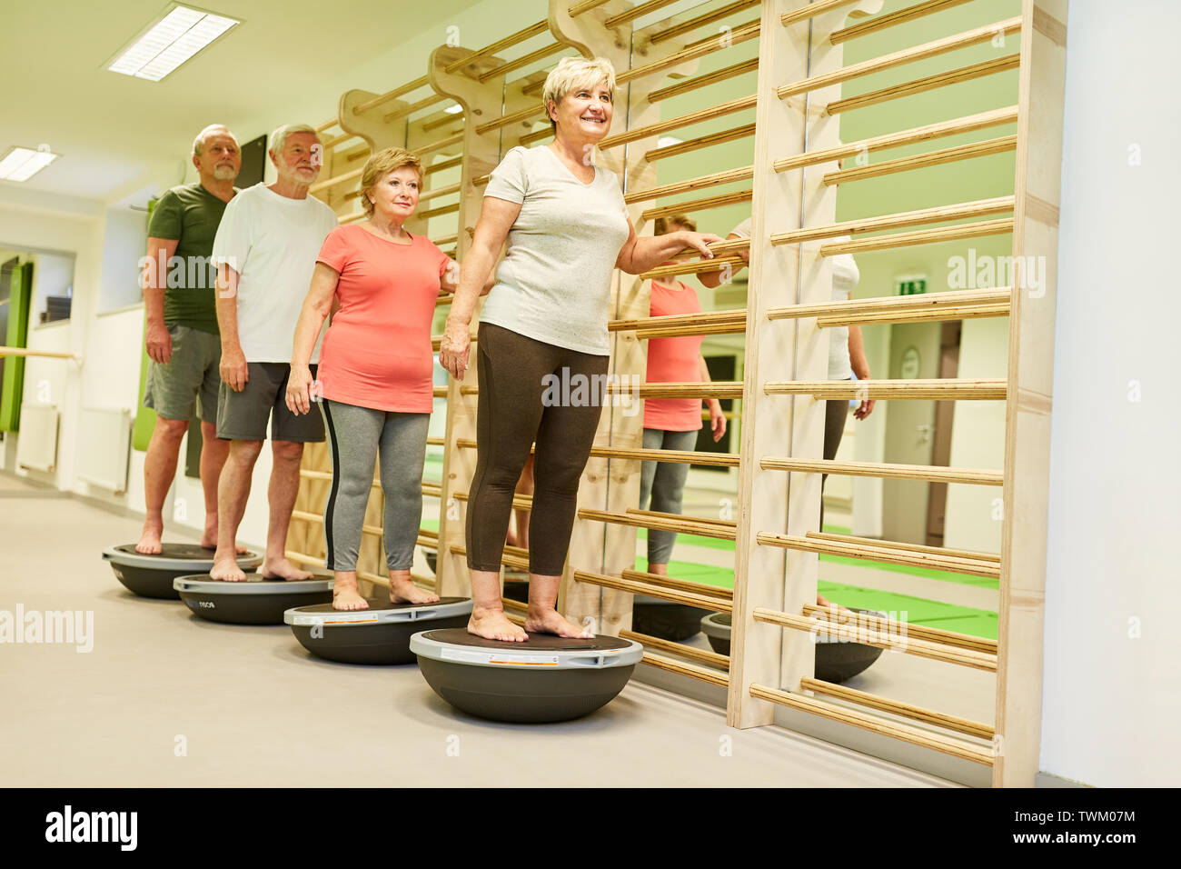 Physiotherapy ball hi-res stock photography and images - Alamy