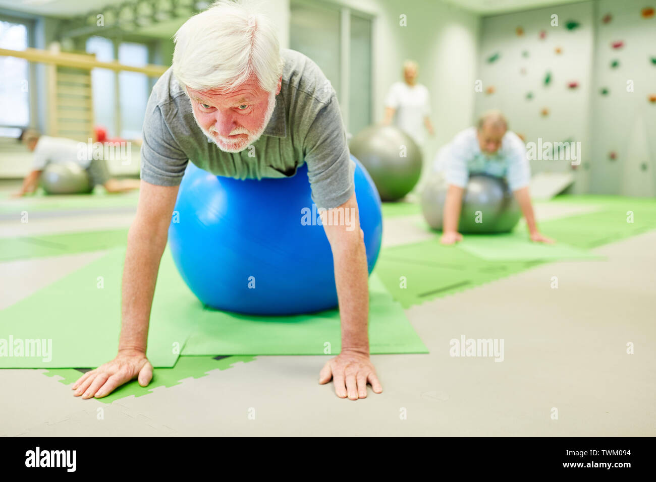 Physiotherapy ball hi-res stock photography and images - Alamy
