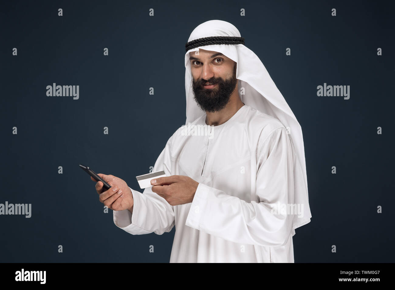 Saudi man portrait hi-res stock photography and images - Alamy