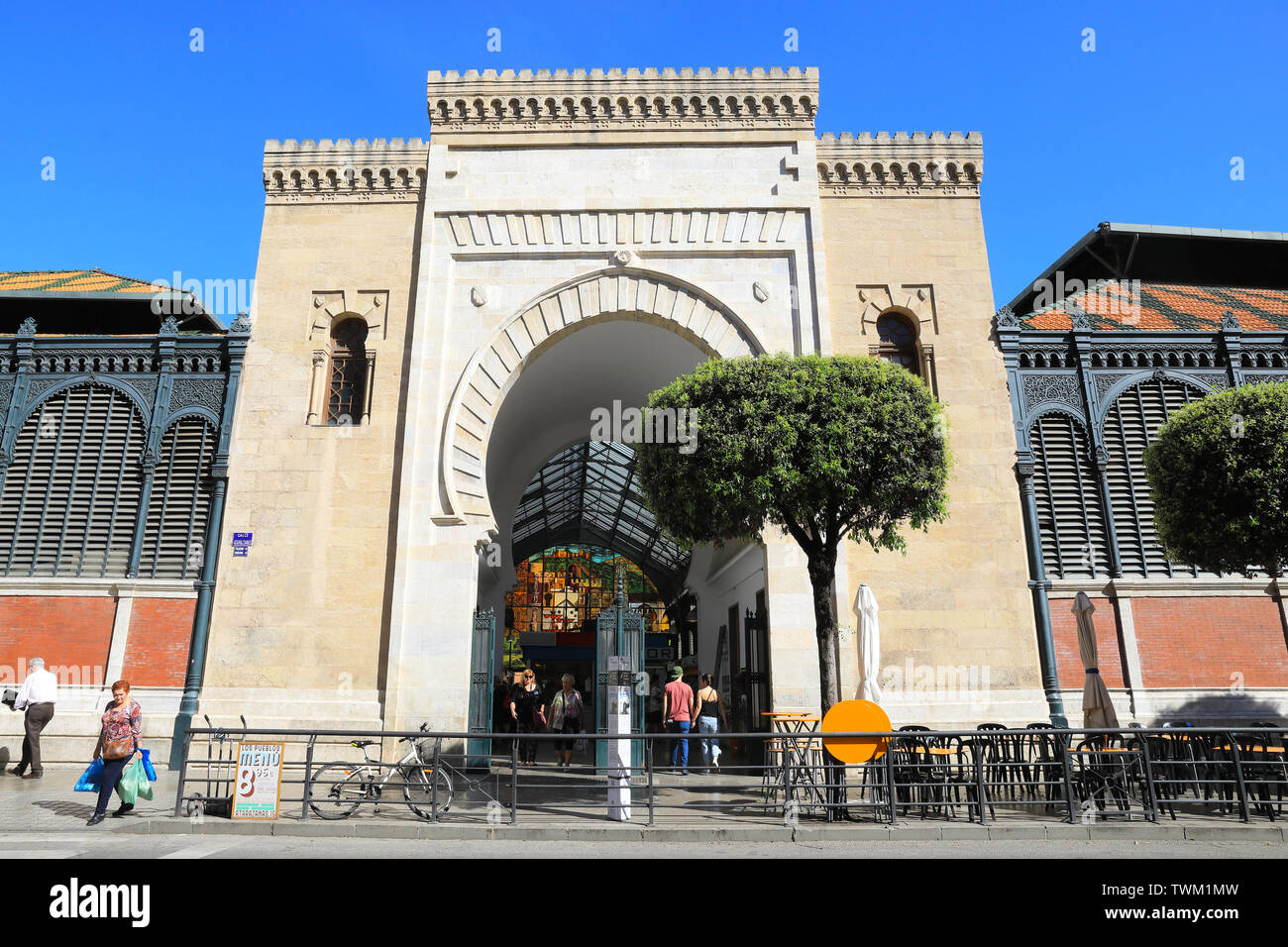 Atarazanas market hi-res stock photography and images - Alamy