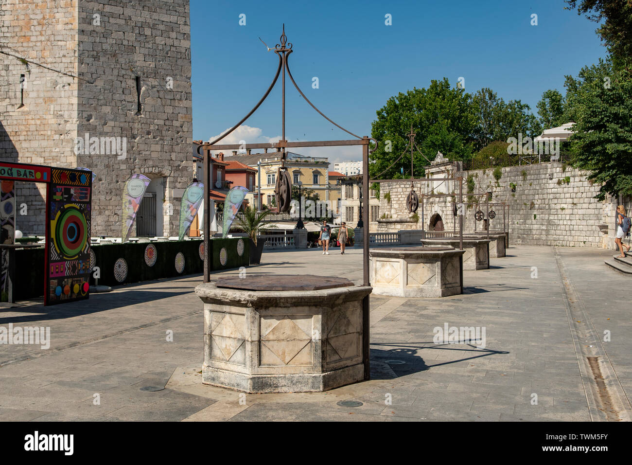 The five wells square hi-res stock photography and images - Alamy