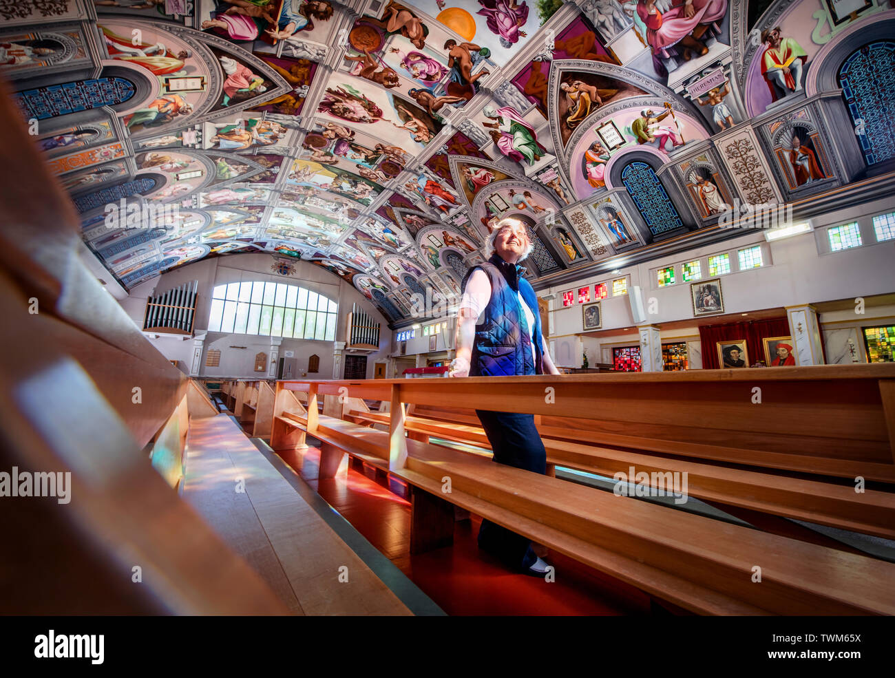 Architecture ceiling english hi-res stock photography and images - Alamy