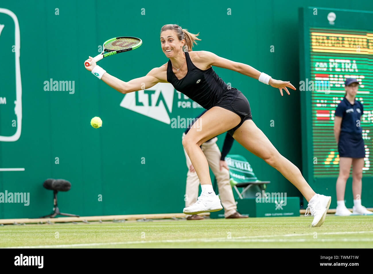 Forehand slice hi-res stock photography and images - Alamy