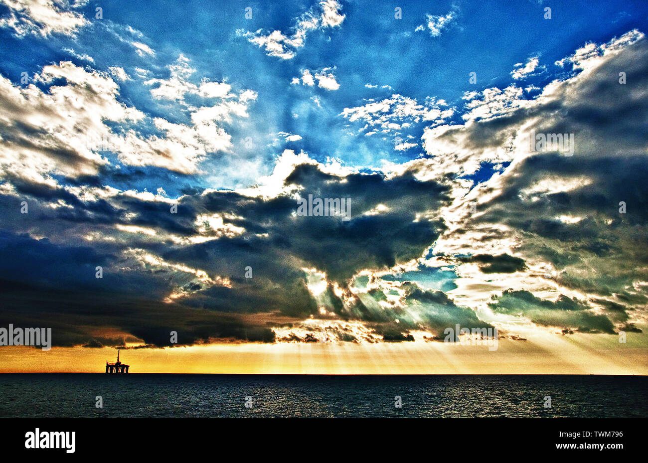 Light analyzed hi-res stock photography and images - Alamy