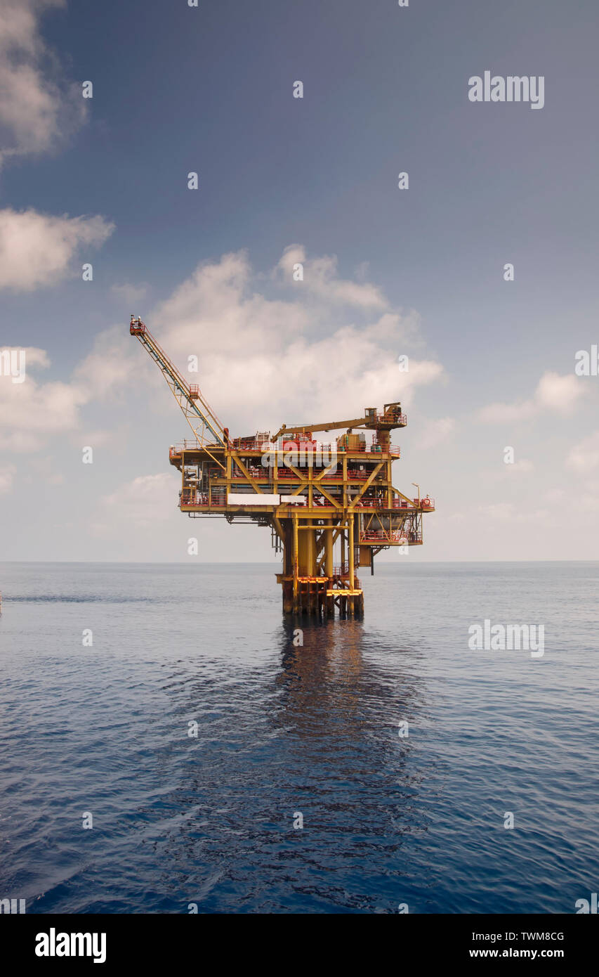 oil platform at sea with beautiful sky Stock Photo - Alamy