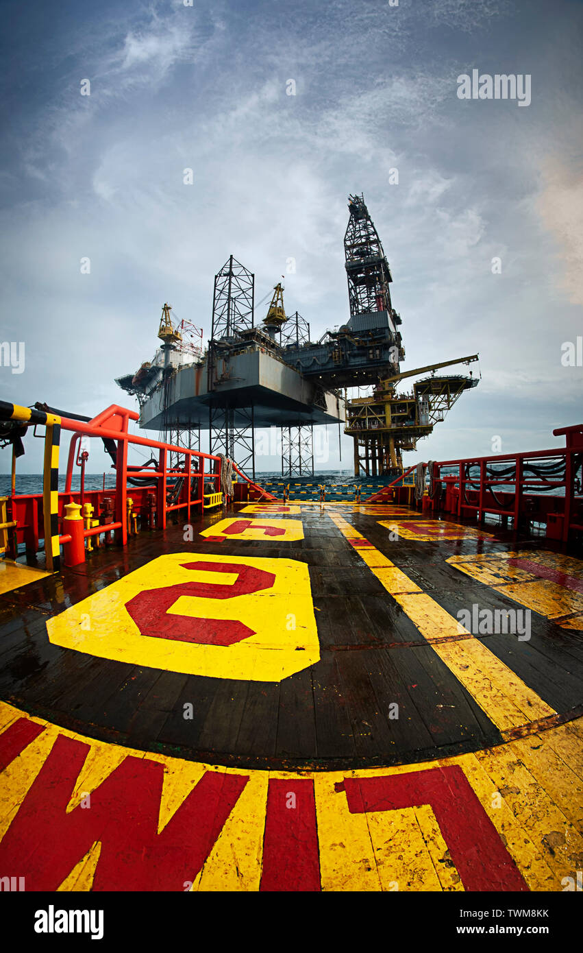 Petronas oil platform hi-res stock photography and images - Alamy