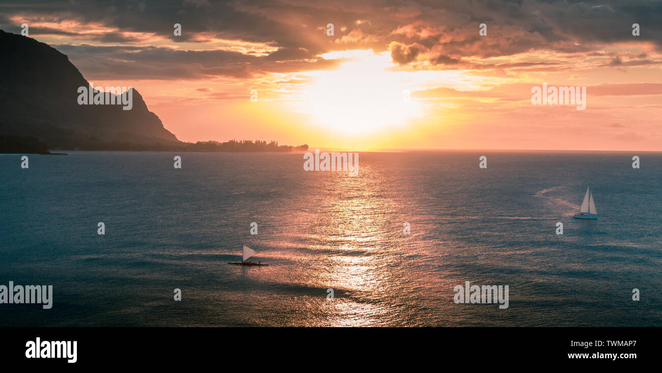 Hawaii sailing hi-res stock photography and images - Alamy