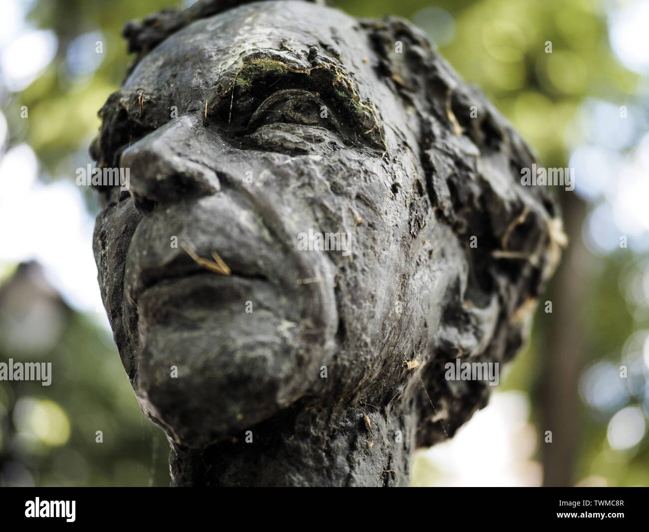 Bertrand russell statue red lion square hi-res stock photography and ...