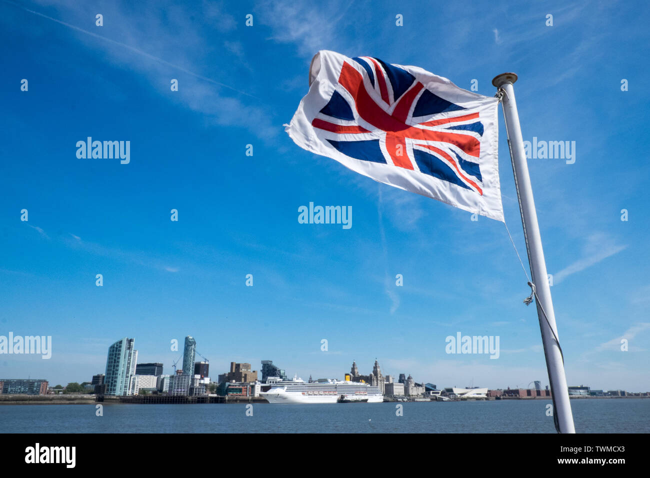 Razzle dazzle ferry boat hi-res stock photography and images - Alamy
