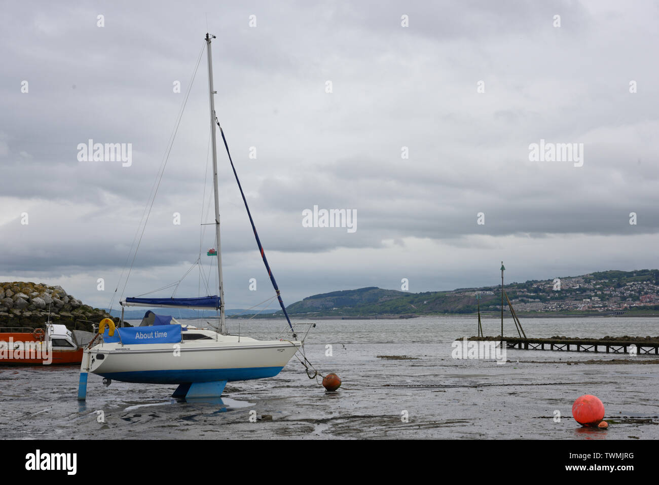 Rhos pier hi-res stock photography and images - Alamy