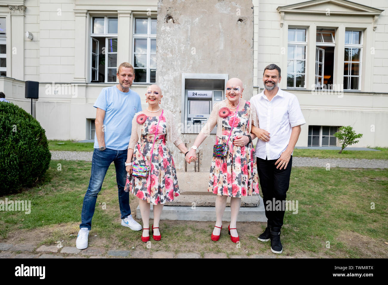 Berlin, Germany. 21st June, 2019. Michael Elmgreen (l) and Ingar ...