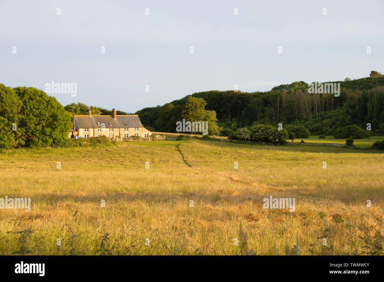 English stone house hi-res stock photography and images - Alamy