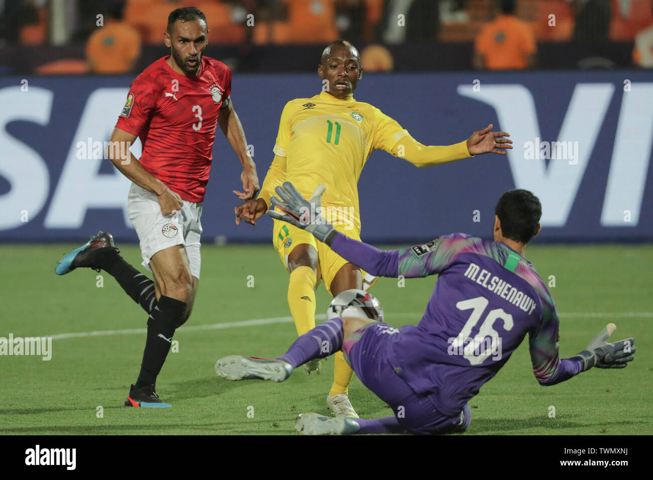Cairo, Egypt. 21st June, 2019. Egypt goalkeeper Mohamed El-Shenawy (R ...