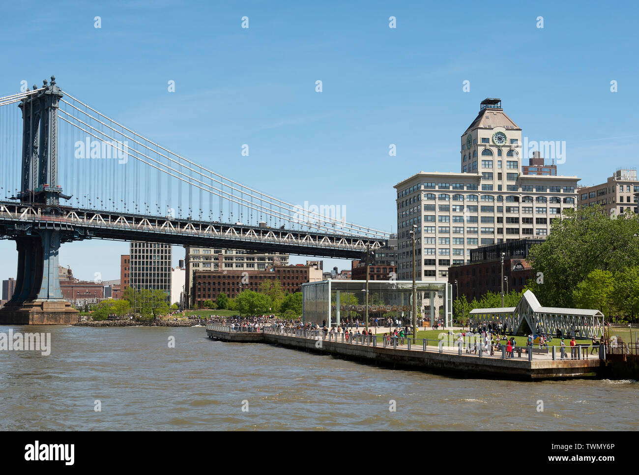 Dumbo new york hi-res stock photography and images - Alamy