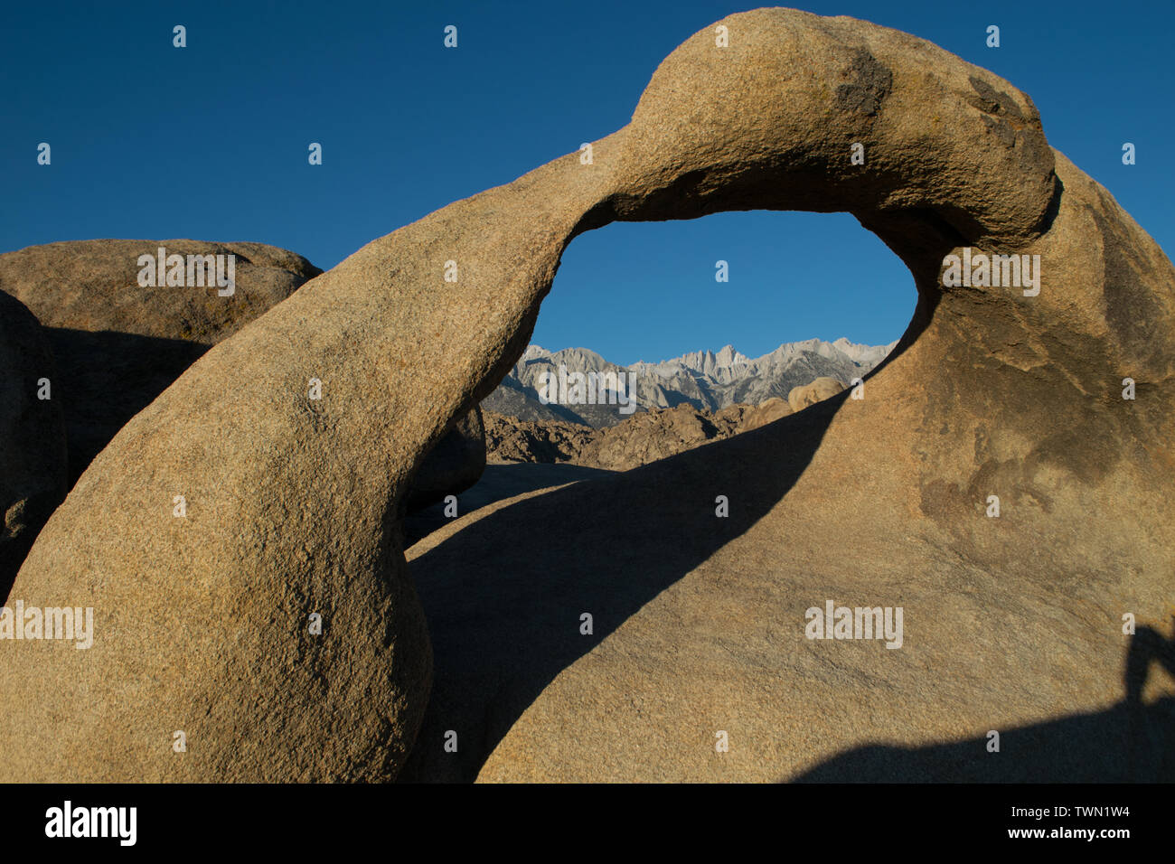 Mobius arch trail hi-res stock photography and images - Alamy