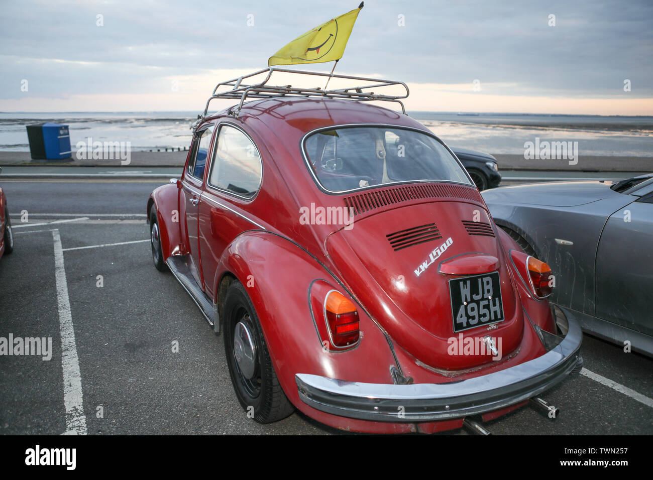 Southend on Sea, UK. 21st June, 2019. Hundreds of modified cars and ...