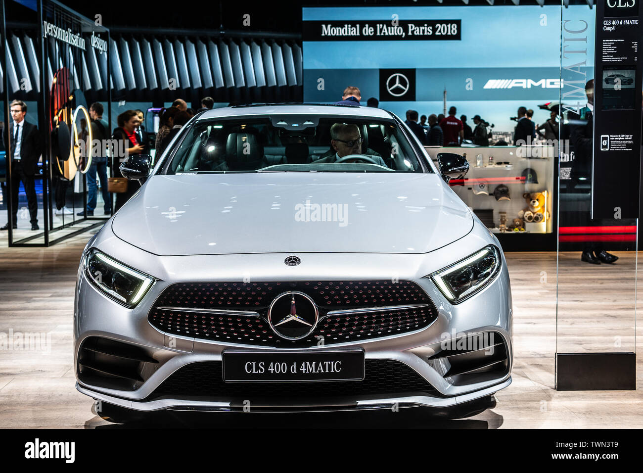 Mercedes cls 400 hi-res stock photography and images - Alamy