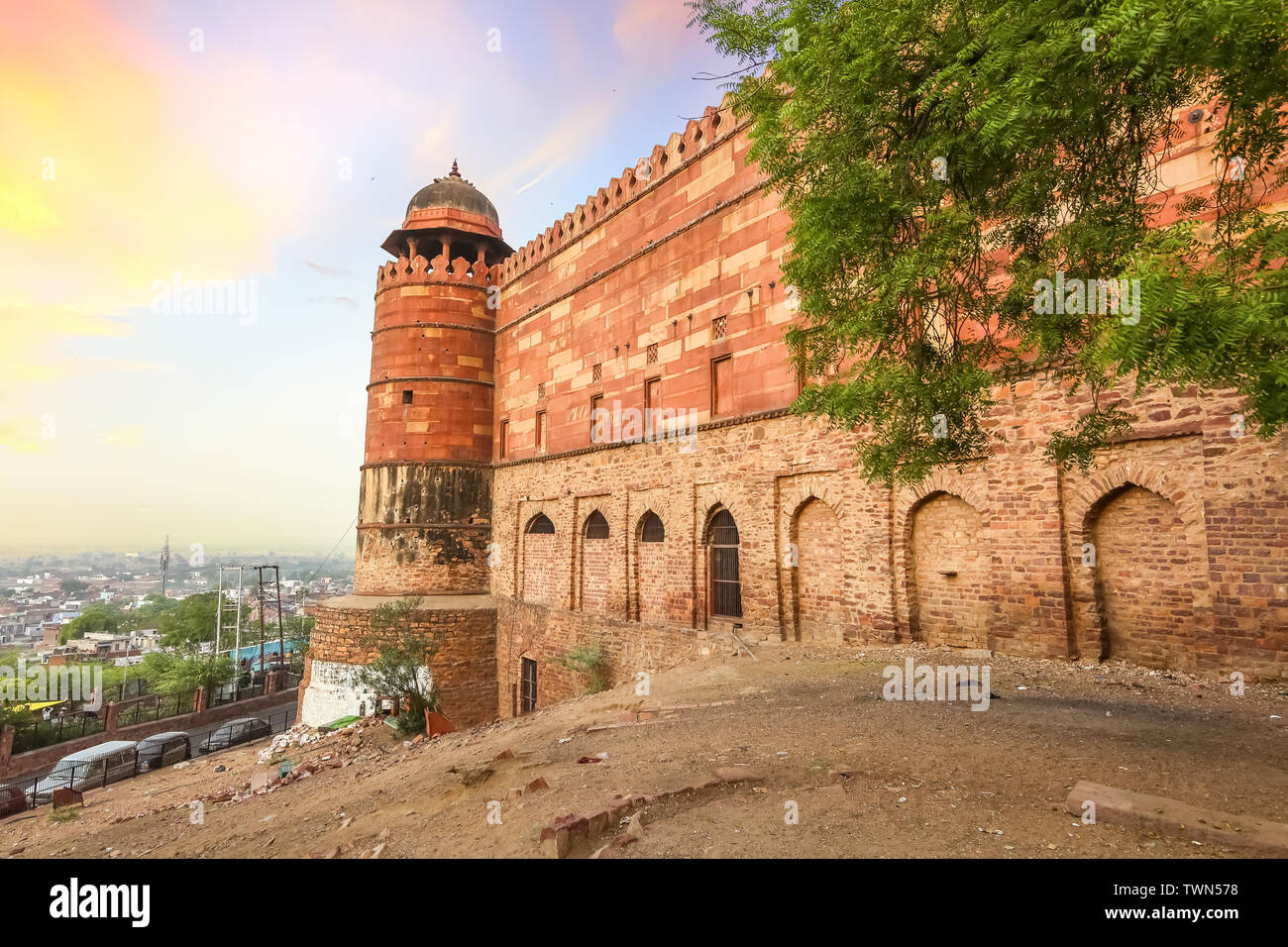 Red fort agra aerial hi-res stock photography and images - Alamy