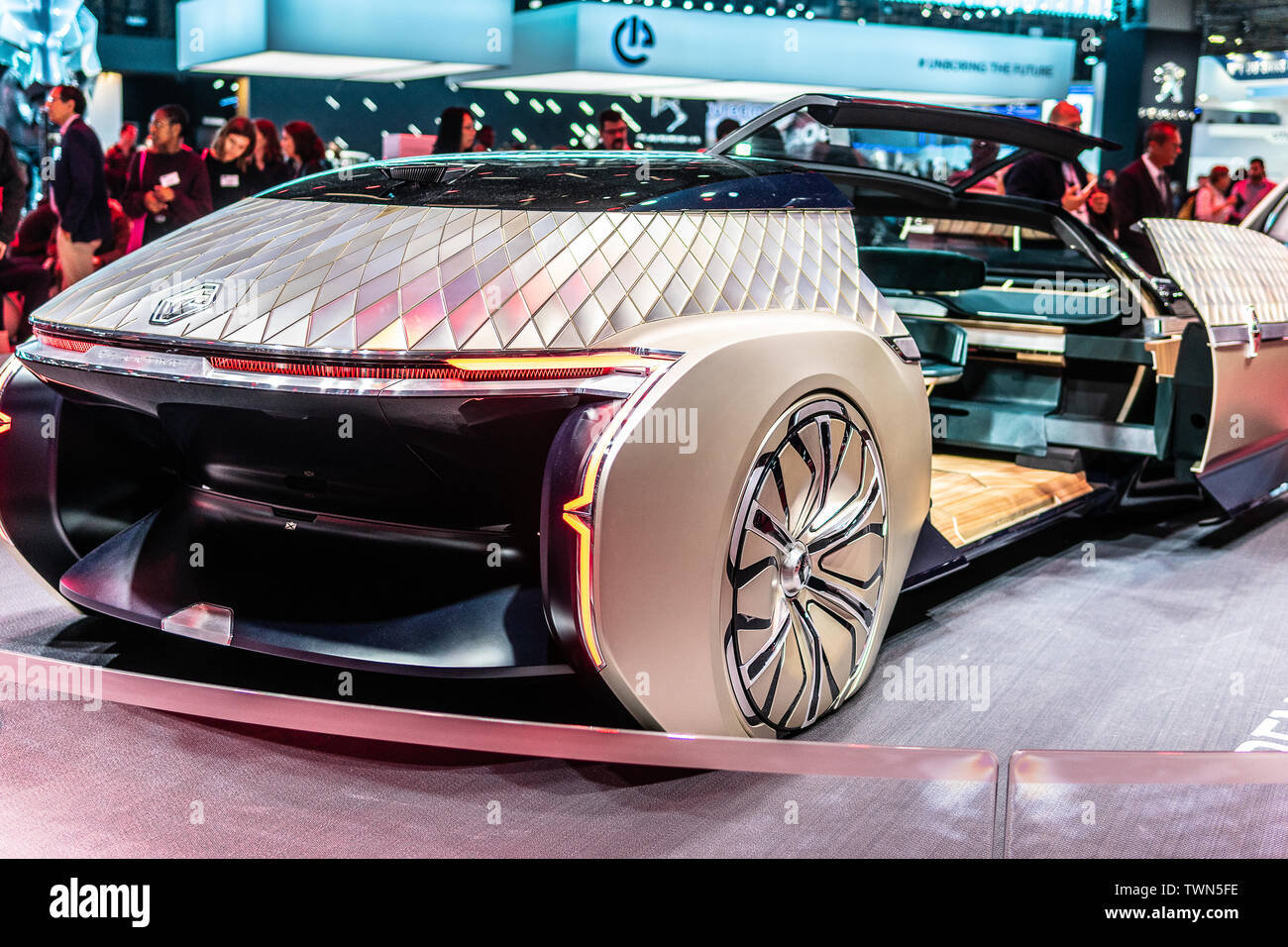 Paris, France, Oct 04, 2018 big electric autonomous robo car mobile ...