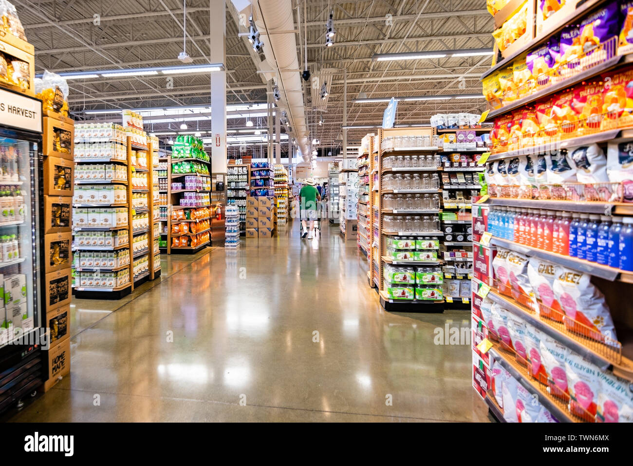 Whole food store interior hi-res stock photography and images - Alamy