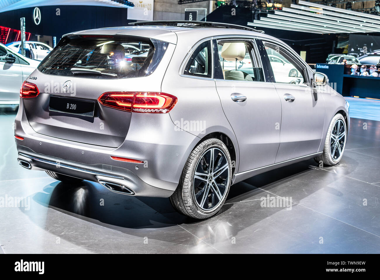 Mercedes b 200 hi-res stock photography and images - Alamy