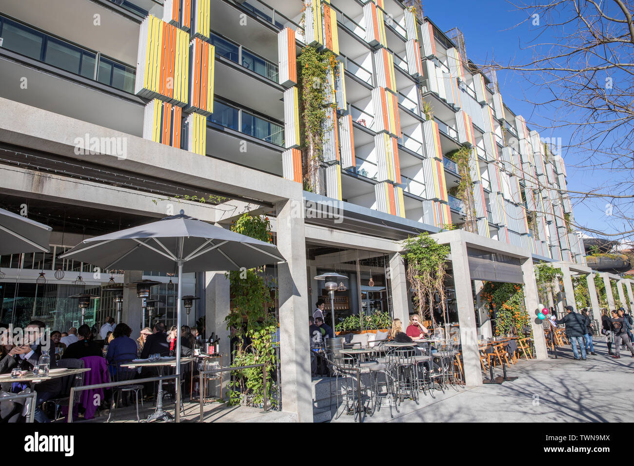 Modern apartment living and restaurants cafes at Barangaroo in Sydney ...