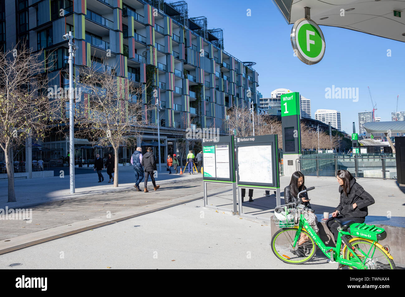 Ferry wharf barangaroo hi-res stock photography and images - Alamy