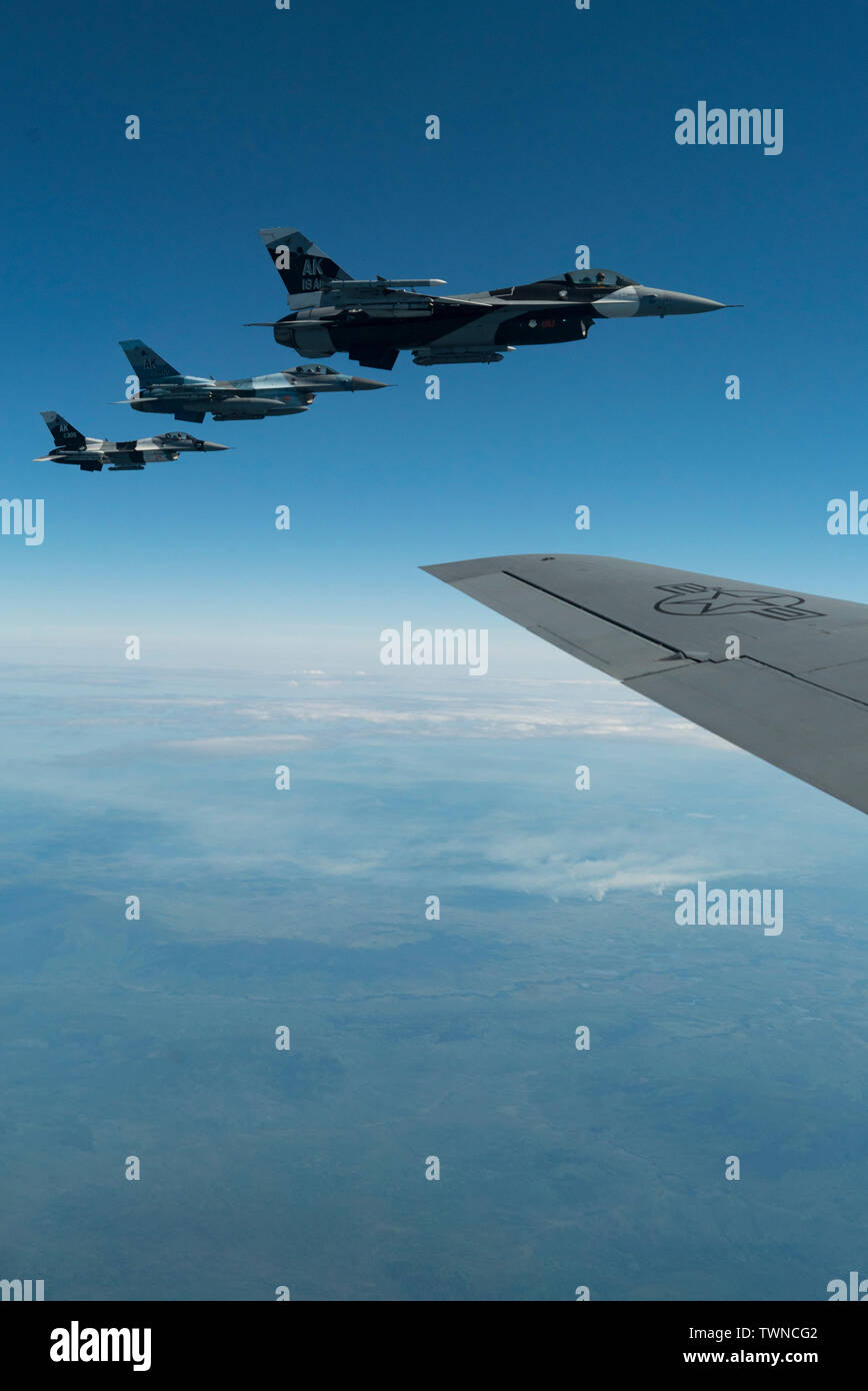 168th air refueling wing hi-res stock photography and images - Alamy