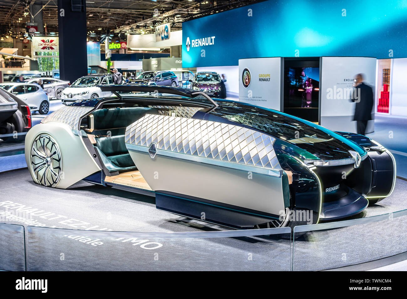 Paris, France, Oct 02, 2018 big electric autonomous robo car mobile ...