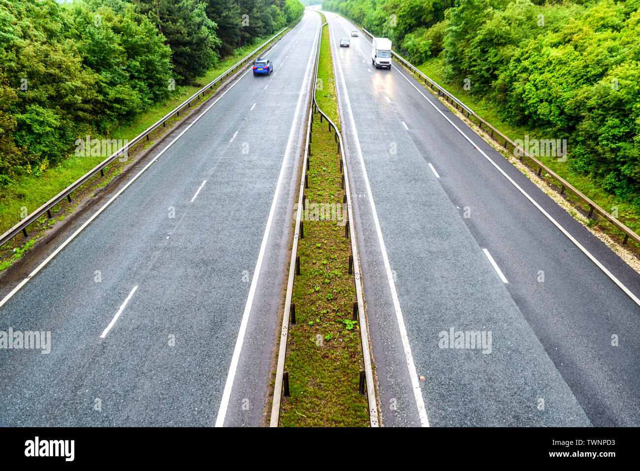 Car on empty motorway uk hi-res stock photography and images - Alamy