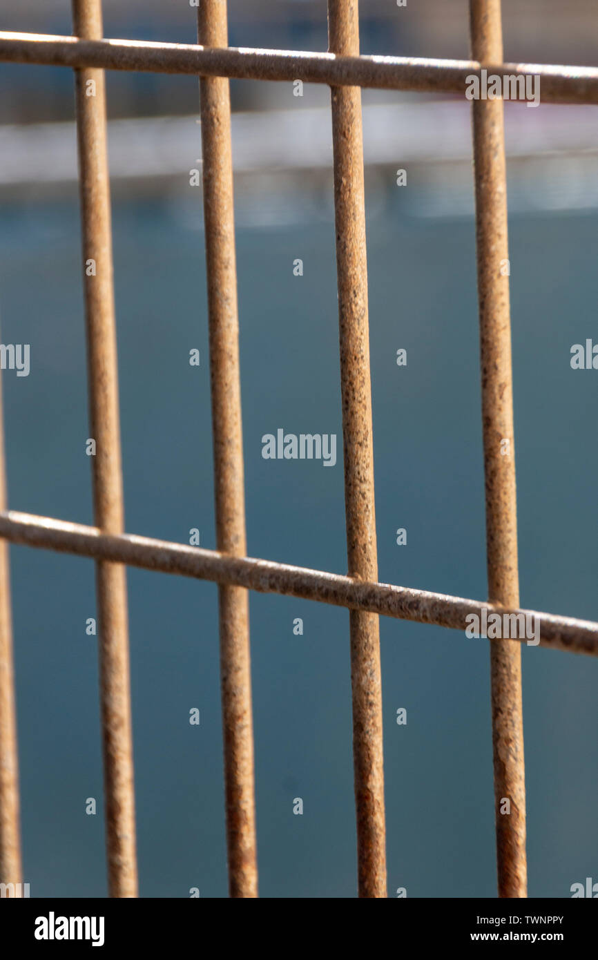 Thin wire fence hi-res stock photography and images - Alamy