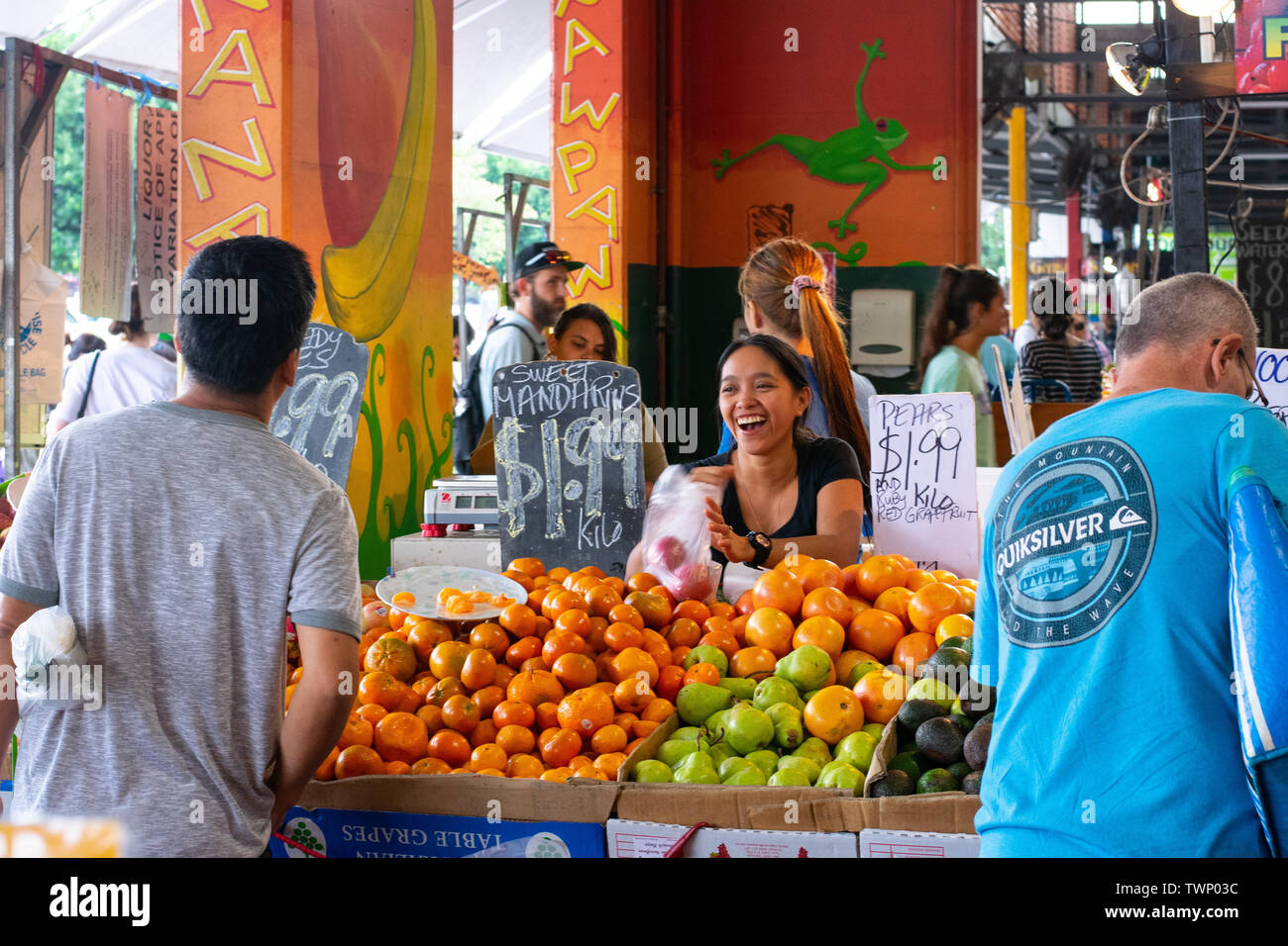 Busy day at Rusty's farmer's market in downtown cairns, queensland ...