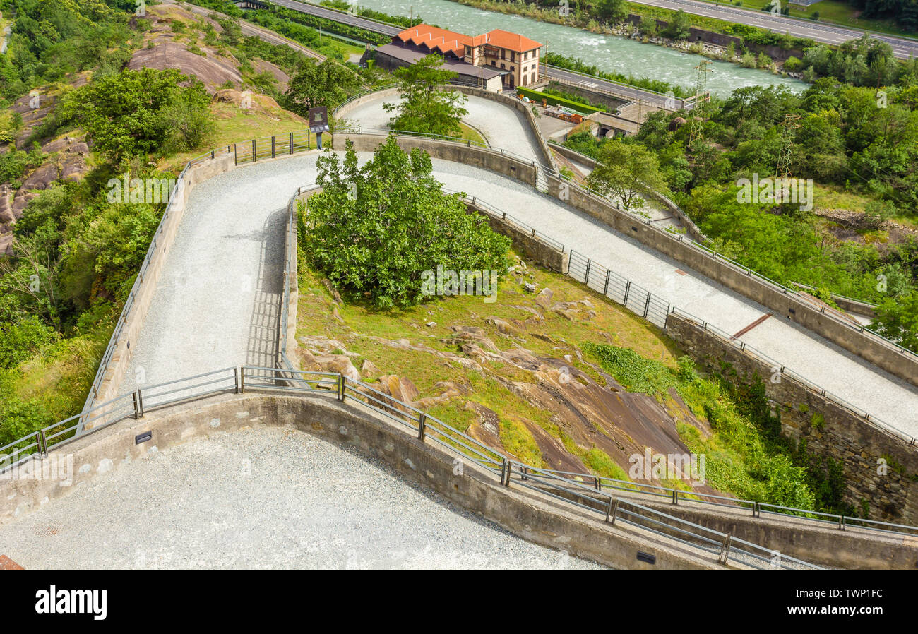 access ramp to the fort of bard/access ramp for cars and pedestrians ...