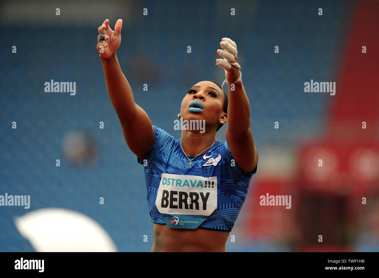Gwen berry hi-res stock photography and images - Alamy
