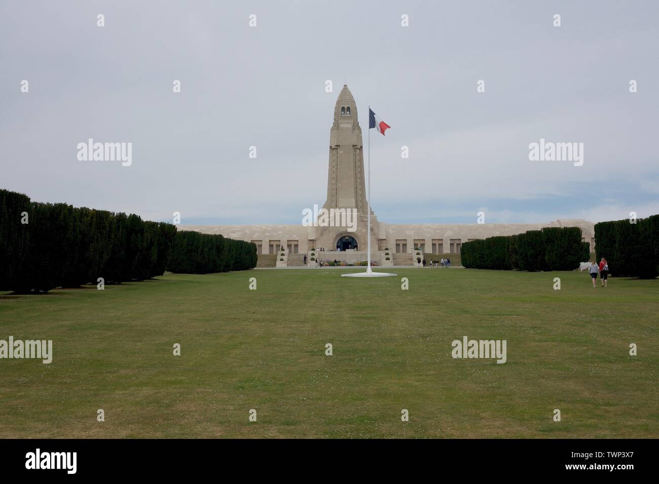 Douaumont Ossuary and Cemetery Verdun France Stock Photo - Alamy