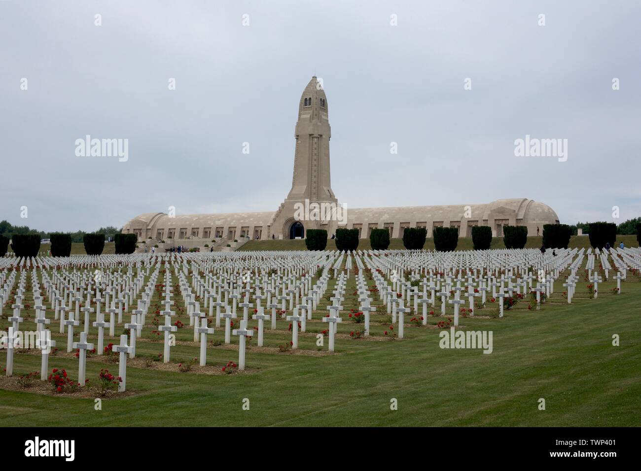 Douaumont Ossuary and Cemetery Verdun France Stock Photo - Alamy