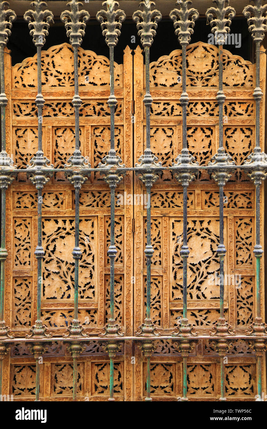 Seville door hi-res stock photography and images - Alamy