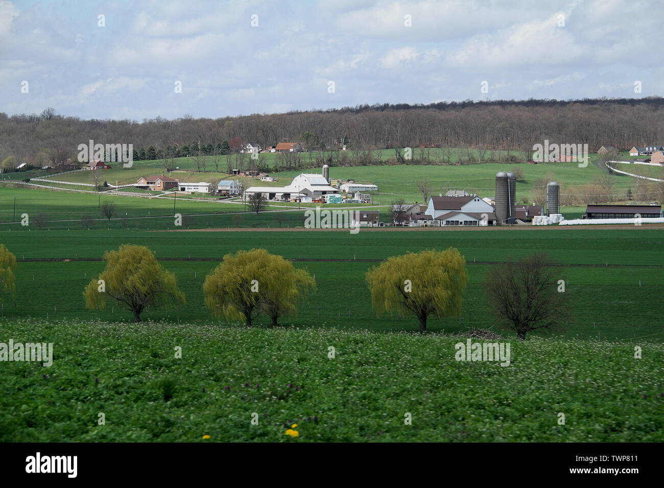 Landscape with farmhouse in Lancaster County, PA, USA Stock Photo - Alamy