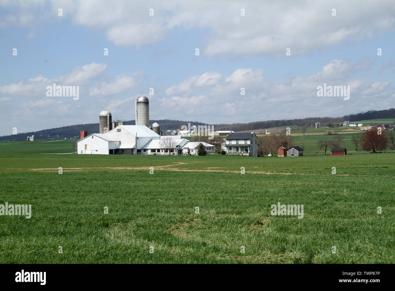 Landscape with farmhouse in Lancaster County, PA, USA Stock Photo - Alamy