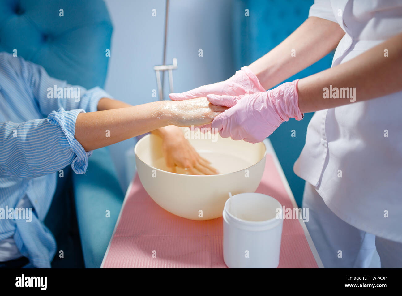 Beautician salon hi-res stock photography and images - Alamy