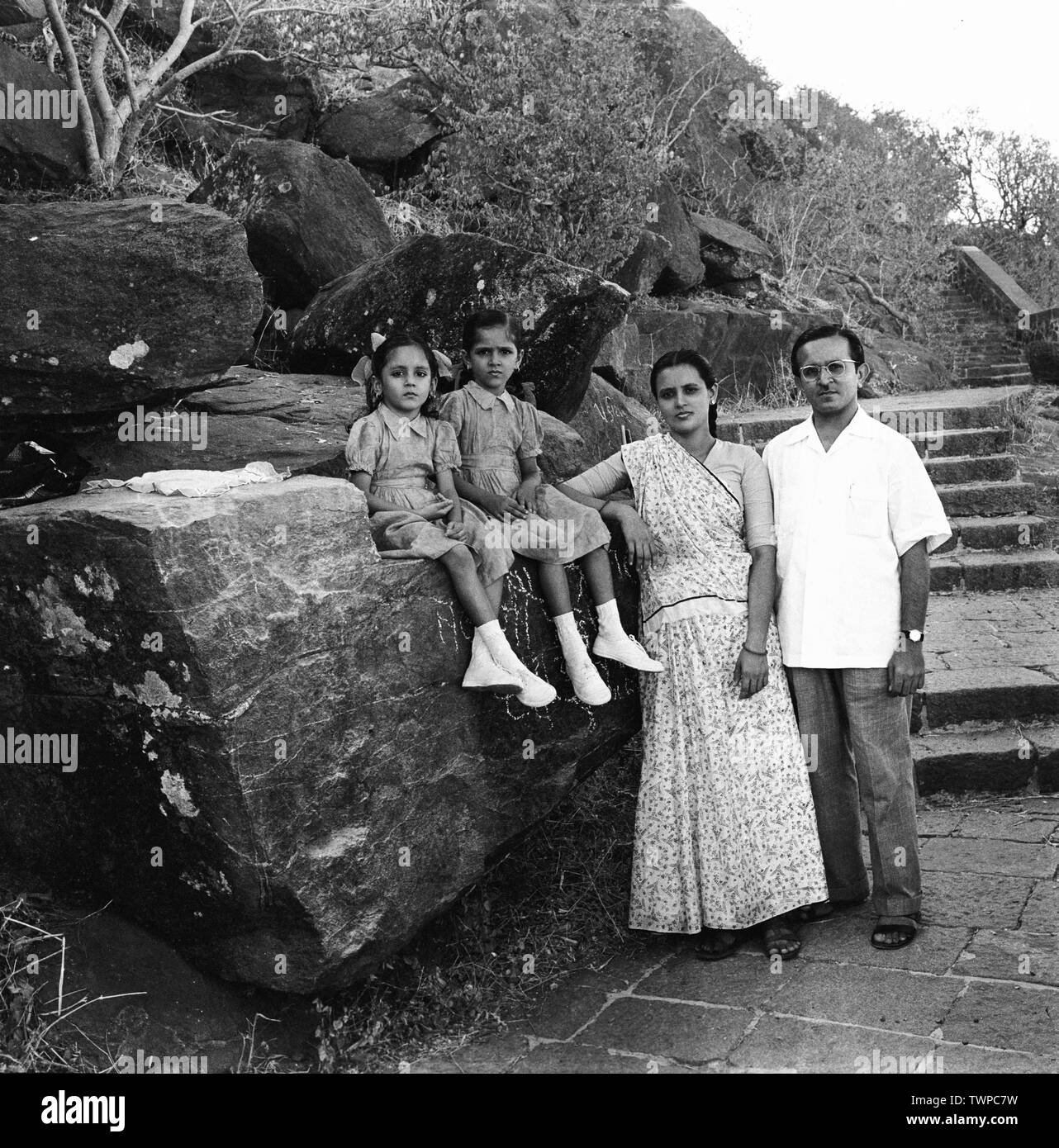Hindu family visit temple hi-res stock photography and images - Alamy