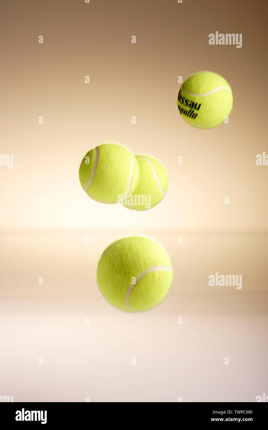 Bouncing ball in motion hi-res stock photography and images - Alamy