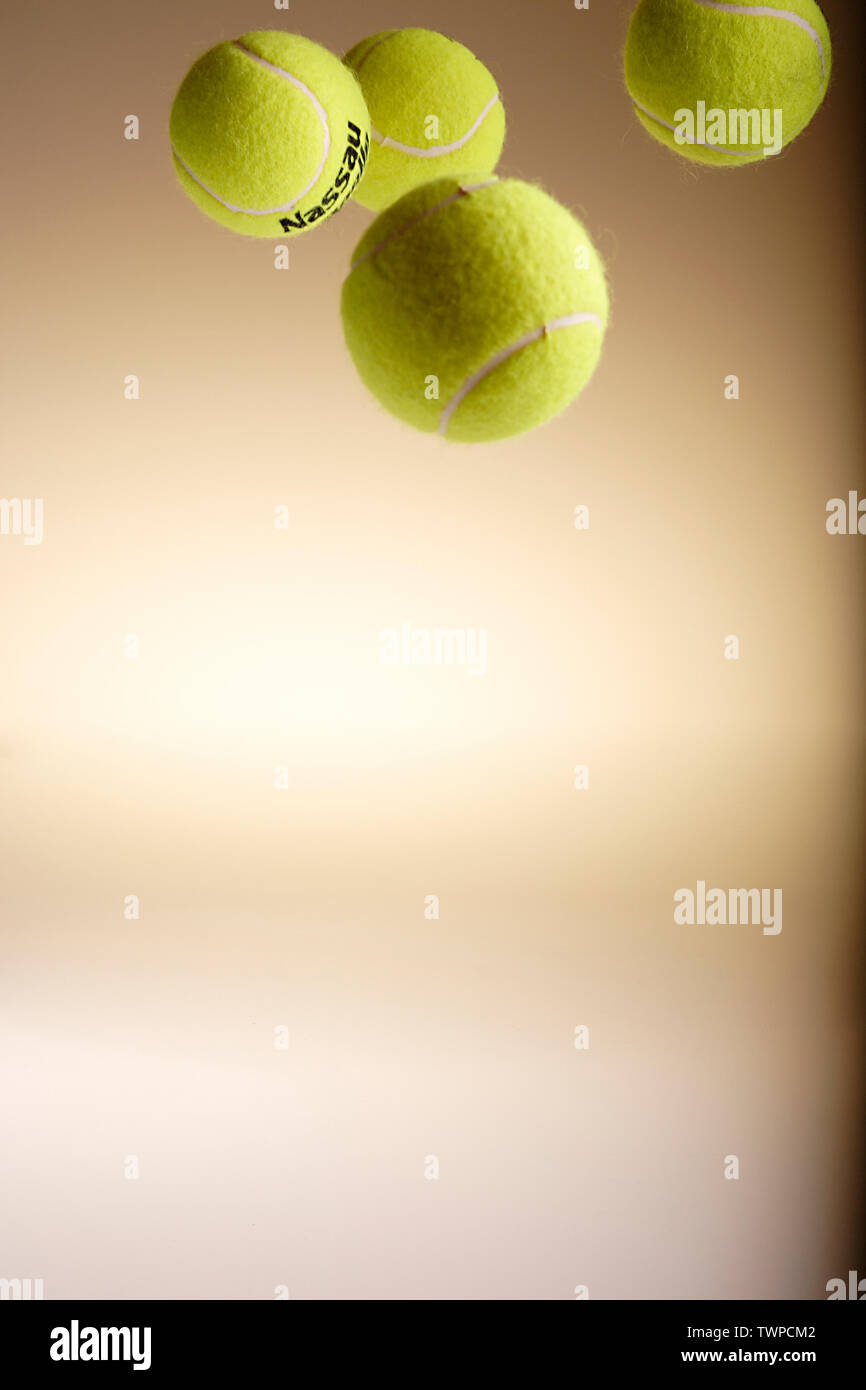 Tennis ball in motion hi-res stock photography and images - Alamy
