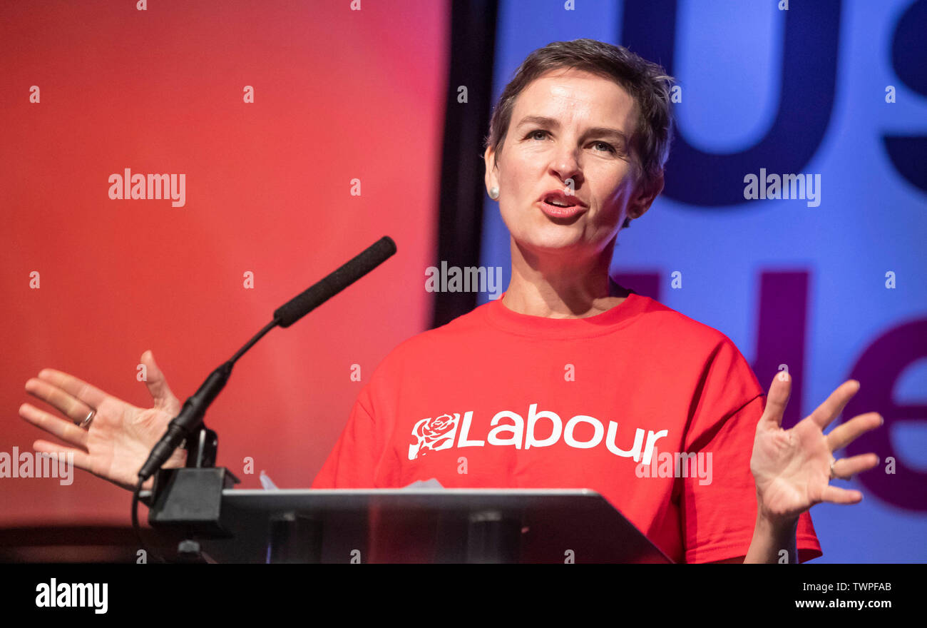 Mary creagh hi-res stock photography and images - Alamy