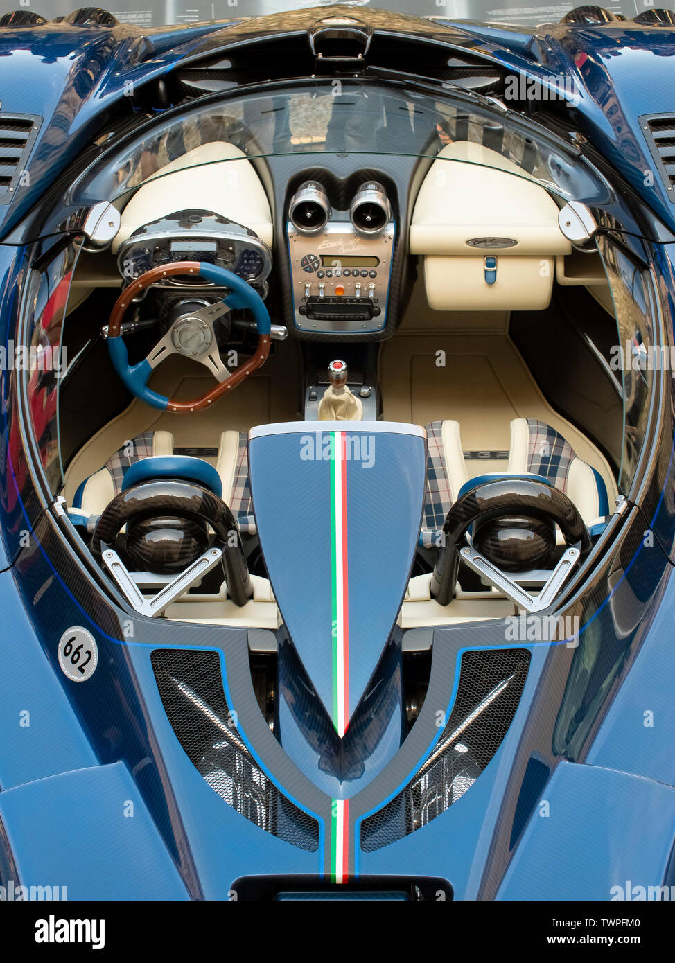 Pagani automobili hi-res stock photography and images - Alamy