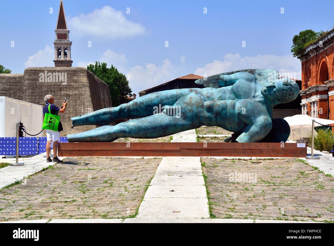 The majestic sculptures of the Polish artist Igor Mitoraj in the ...